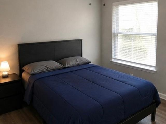 Private Bedroom & En Suite Bathroom in Modern South Boston Apartment