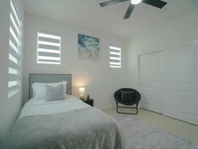 Private Bedroom + Ensuite Bath + Parking | Ontario