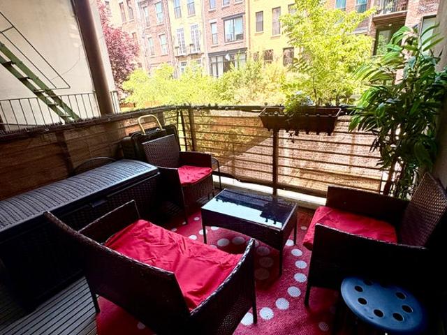 Private Bedroom + Ensuite in Harlem 2BR Condo