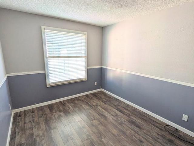 Private bedroom for rent