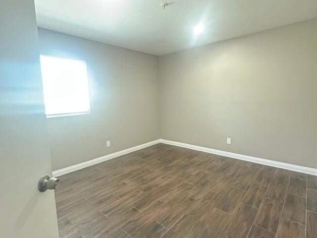 Private Bedroom for rent