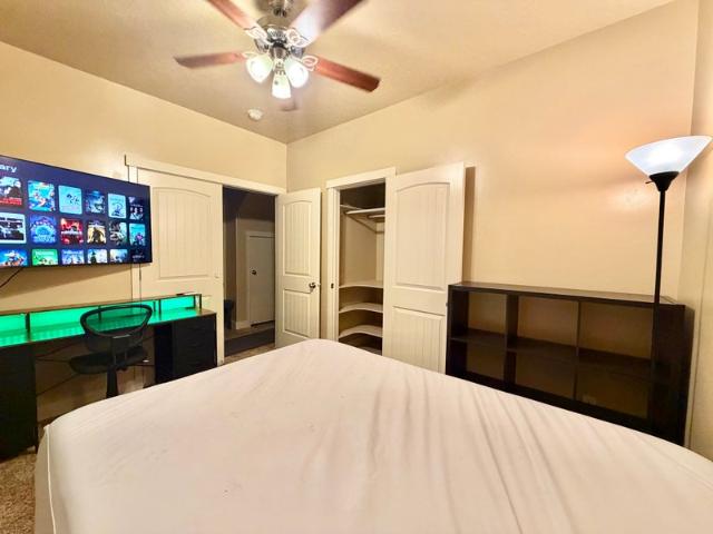 Private Bedroom for Rent. Easy_going house