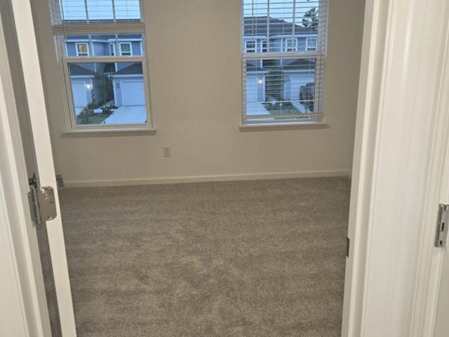 Private bedroom for rent in a brand new house
