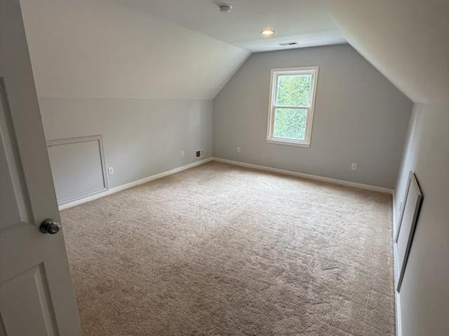Private bedroom for rent in Lakeside, VA