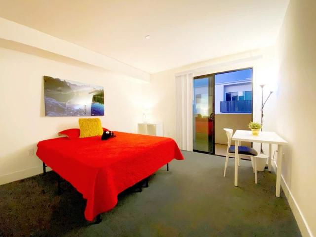 Private Bedroom For Rent near UCLA/SMC Area