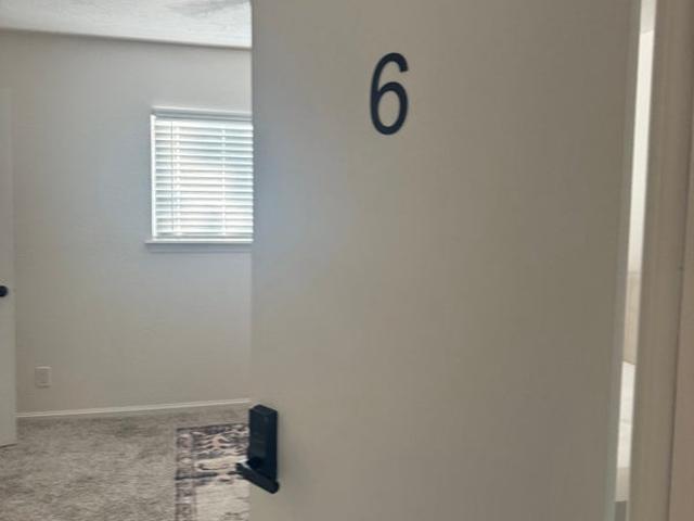 Private Bedroom for Rent_South Tulsa Co_Living Ho