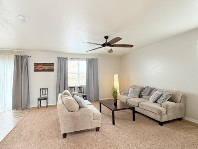 Private Bedroom for rent with large walk_in close