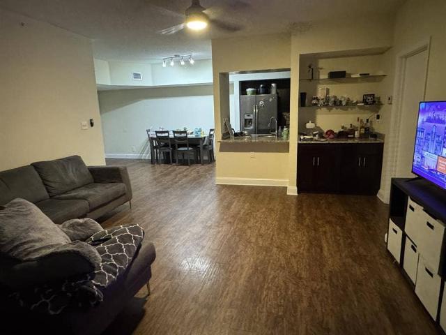 Private Bedroom For $1300