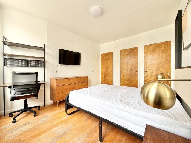 Private Bedroom in 4 Bedroom/2 Bathroom Home 4 Bedroom Apartment for Rent at 1993 3rd Ave, New York, NY 10029 East Harlem