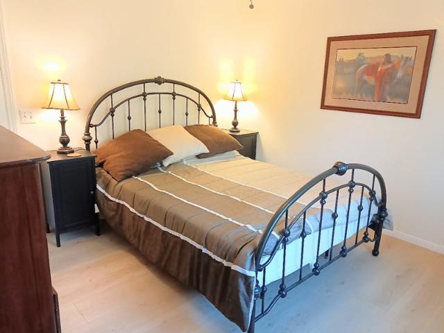 Private Bedroom in Co_Living Household