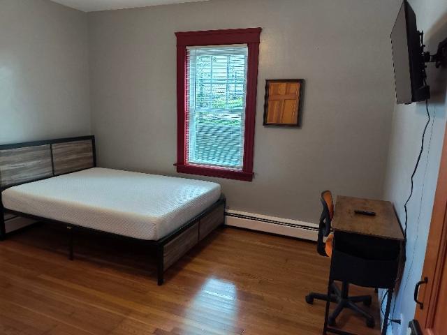 Private Bedroom in a Shared House_Fully Furnished