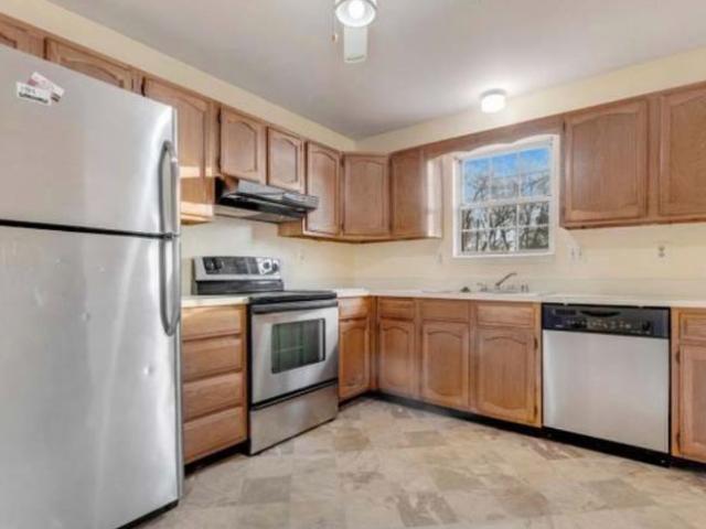 Private Bedroom in District Heights _Available No
