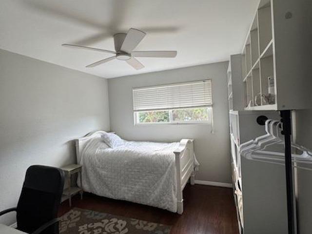 Private Bedroom in Mountain Top home