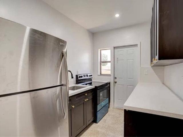 Private Bedroom in North Miami
