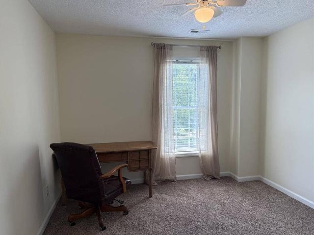 Private Bedroom in NW Raleigh