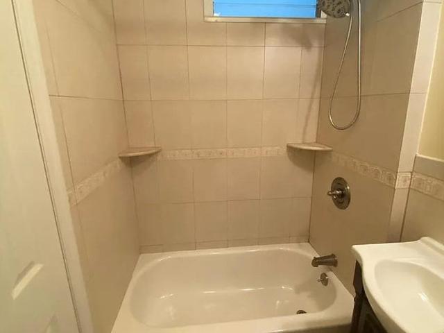 Private Bedroom + Office in Ridgewood