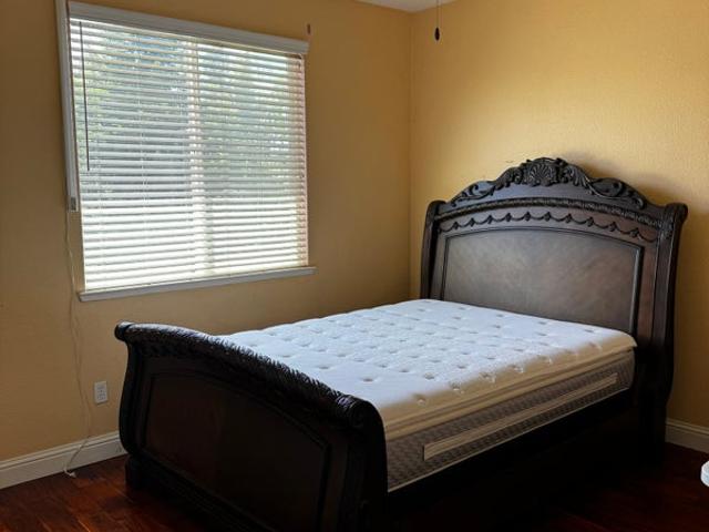 Private Bedroom Shared Bath