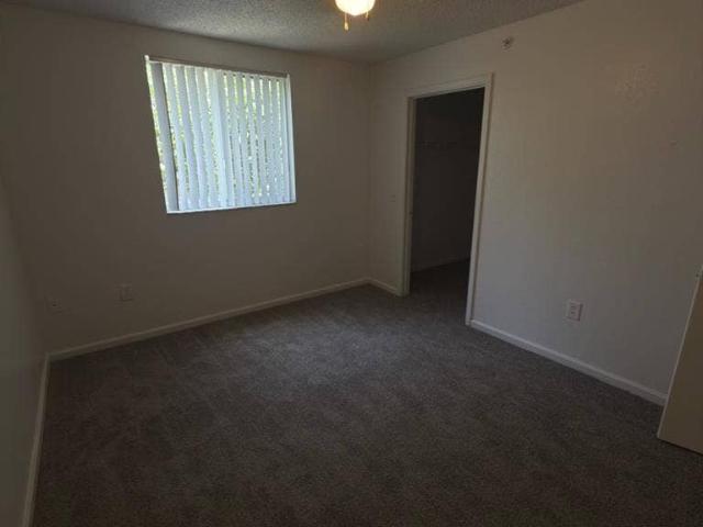 Private Bedroom + Bathroomm