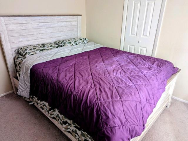 Private Bedroom & Shared Bathroom