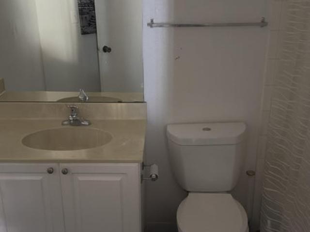 Private bedroom + private bathroom available