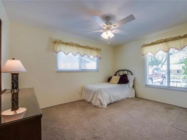 Private Bedroom walking distance from CSUF