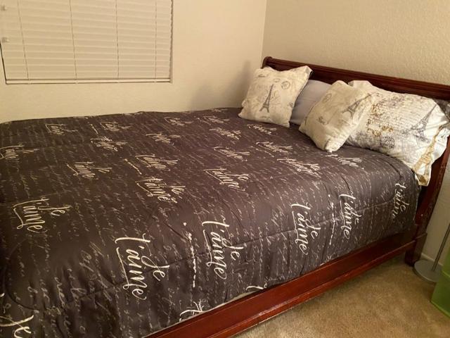 Private Bedroom w/exclusive bathroom