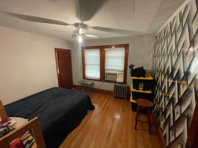 Private Bedroom with Parking_Month_to_Month Lease