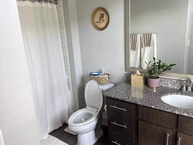 Private bedroom/bathroom