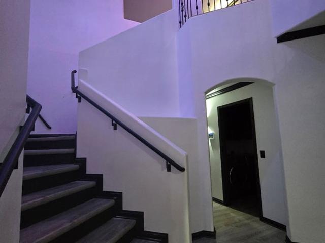 Private bedrooms for rent