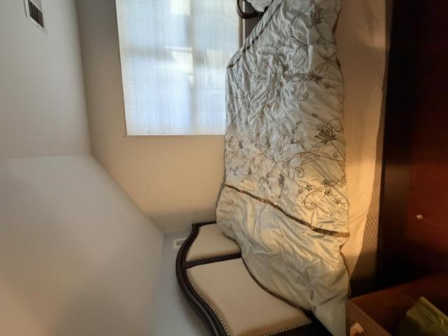 Private bedrooms with en suite bathroom