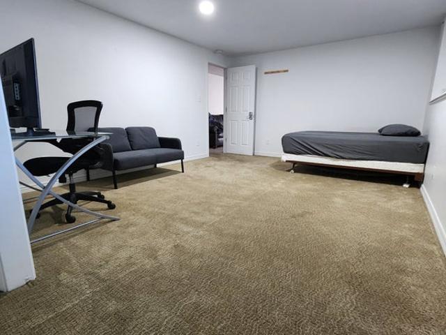 Private BR for rent