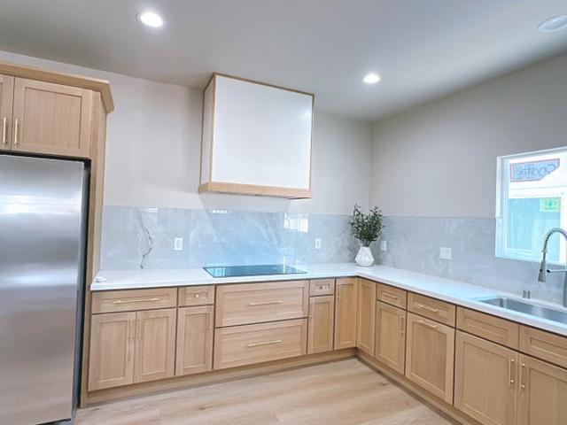 Private BR with private bathroom For Rent_Single