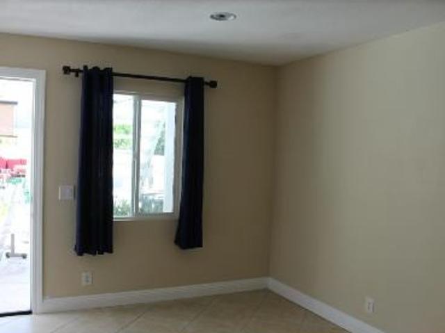 Private BR with Private Entrance_No kitchen