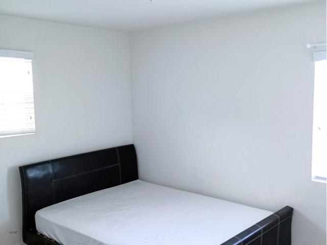 Private Bright Room in a Quiet safe clean Eastvale