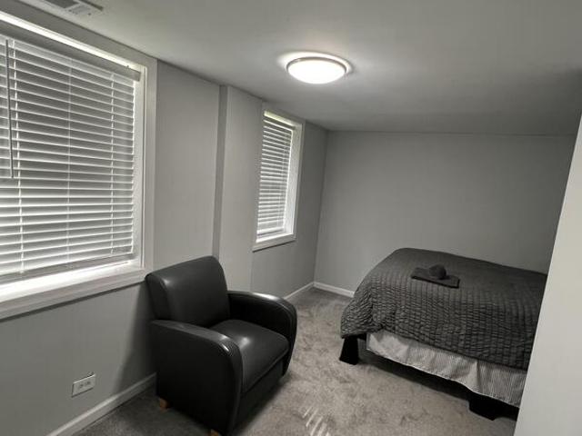 Private cozy house w/TV, 15 Min to ATL & Battery