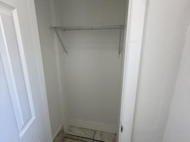 Private efficiency for rent $1000 month