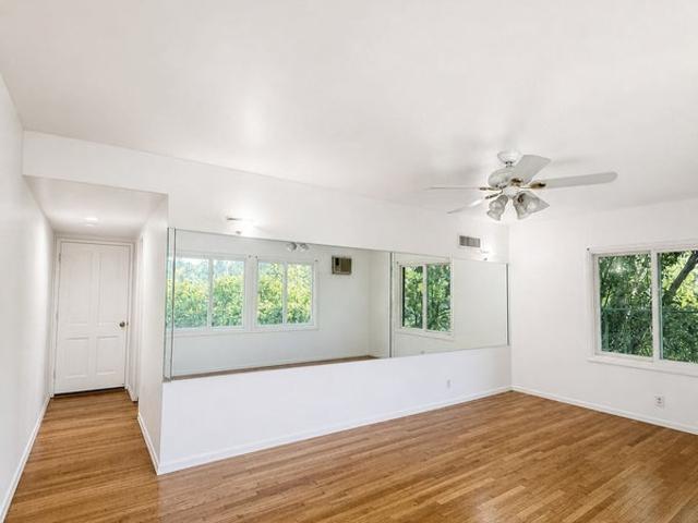 Private Encino Suite Utilities + WIFI Included