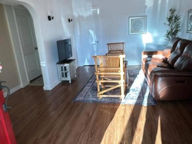 Private entrance and walk in closet