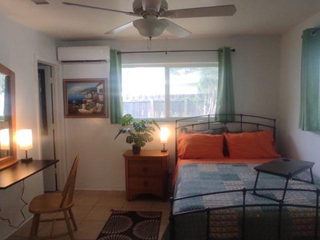 Private entrance and Kitchenette by the beach