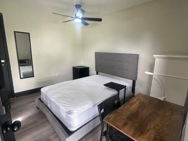Private Entrance Room for Rent in East Orlando C