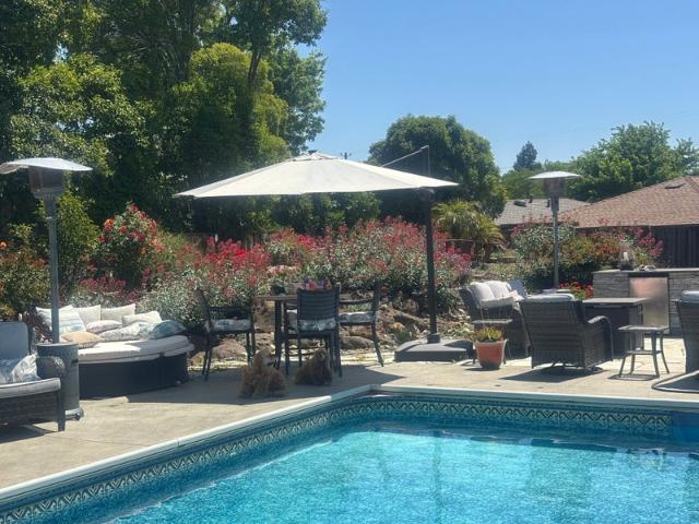 Private Furnished 1 Bed Bath with PoolGymGame Roo