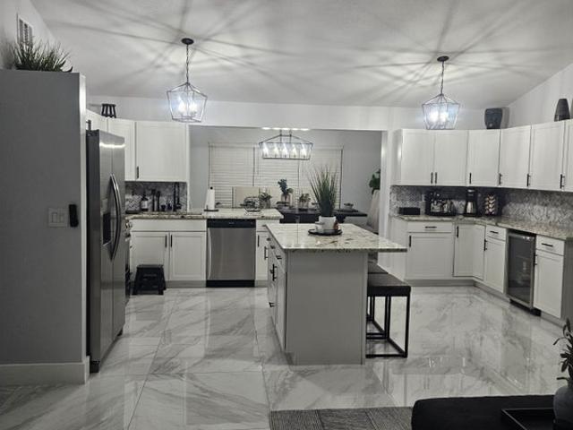 Private Furnished Bedroom & Bathroom – All Incl
