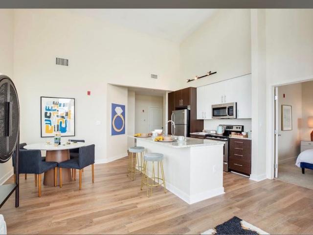 Private Furnished Bedroom with Private Bathroom –