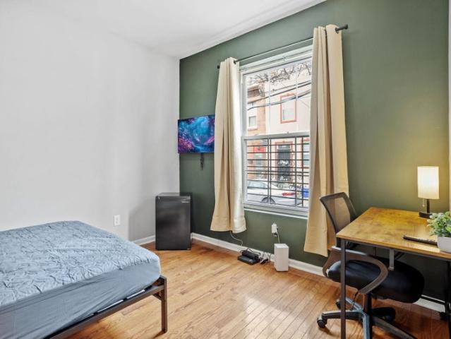 Private Furnished CoLiving in North Philly | Sm