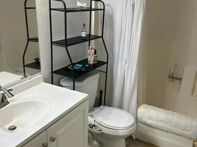 Private Furnished Room on Beautiful Beacon Hill