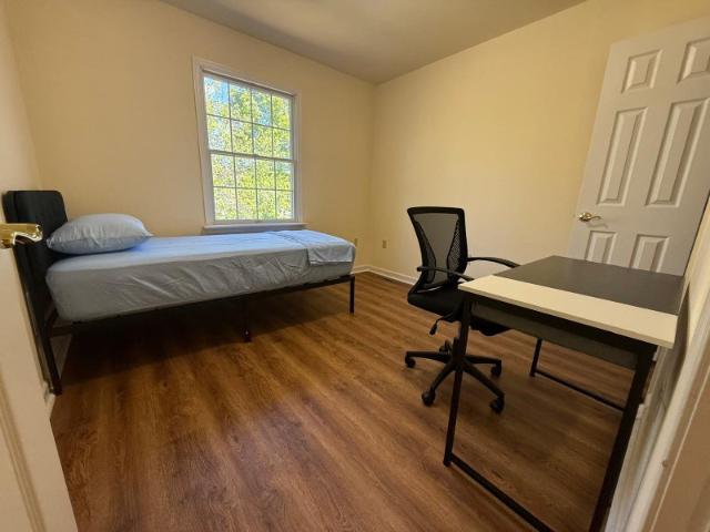 Private furnished room behind UPMC Mechanicsburg