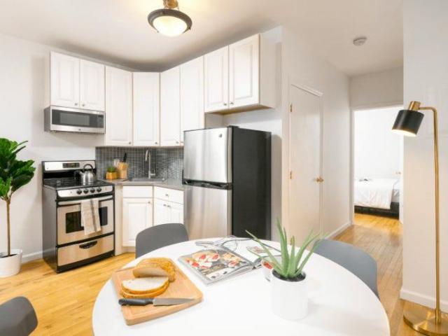 Private furnished room in a 2 bed apt!