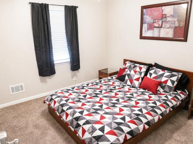 Private Furnished Room| Utilities and WiFi incl