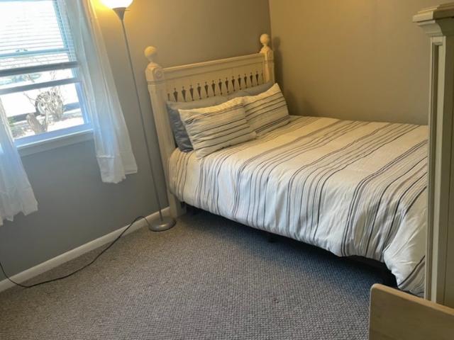 Private furnished room