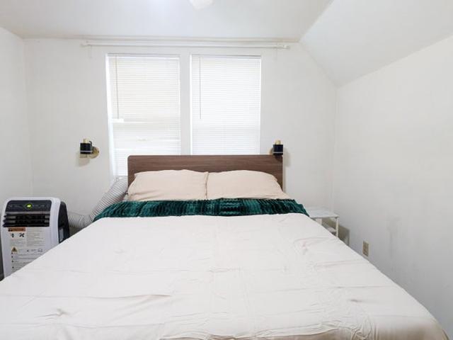 PRIVATE FURNISHED ROOM 2 FOR RENT_$month utiliti
